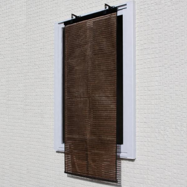 サイズ/約横60×縦135cm内容量/1枚材質/本体：ポリエチレン縁：ポリエステルフック：AESキャップ：ABS生産国/中国製●強い日差しや紫外線を大幅にカット（紫外線約89％カット）し、室内の温度上昇を抑えるすだれです。●耐久性に優れた３...