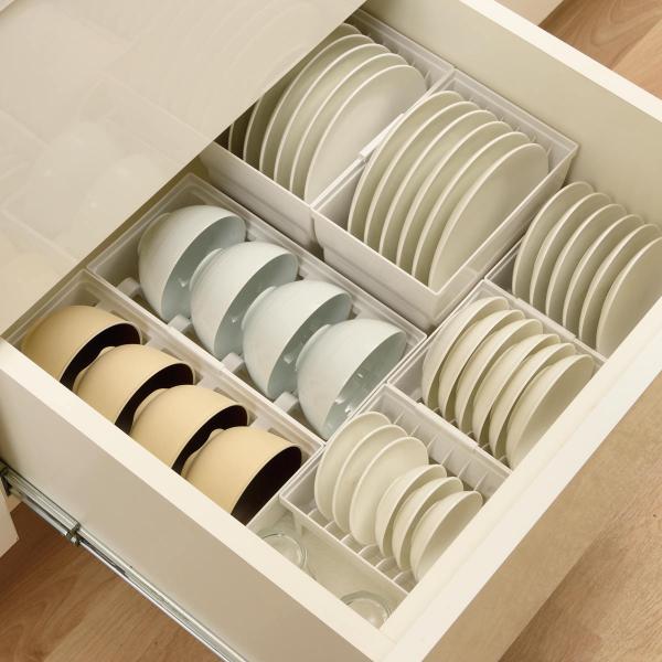 ●トトノシリーズの引き出し用ディッシュスタンドの6点セットです。●サイズ別に分けて、様々な食器の定位置を作り美しく収納できます。●お皿を立てて収納できるので取り出しやすいです。●他のシリーズ商品とも組み合わせることで、引き出しサイズや目的に...