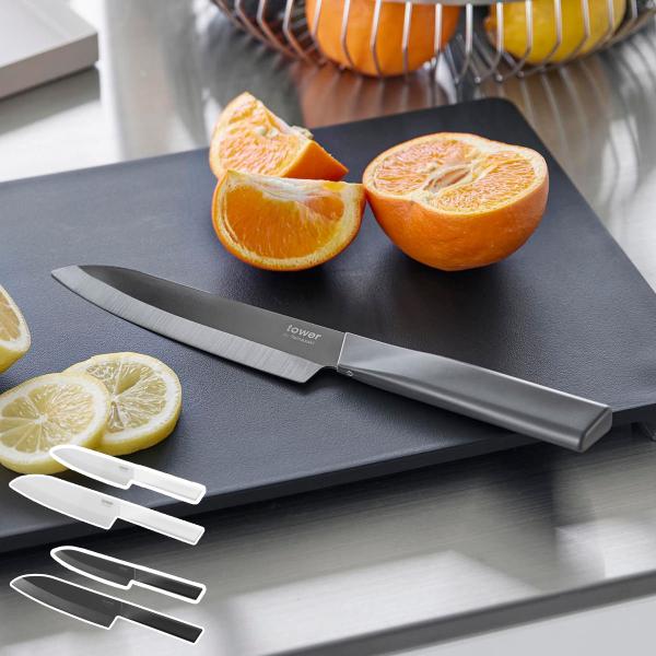 ●幅広い食材に使える日本製セラミックナイフ2本セットです。●ペティナイフ、三徳ナイフのセット商品です。●トマトなどの繊細な食材も、簡単に軽く切れるのが特長です。●手にしっかり馴染むハンドルで、長時間使っても疲れにくい設計です。●刃には、超高...