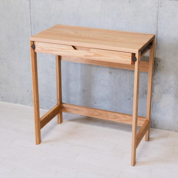 ■匠デザイン TK-078 梢 -KOZUE- 65デスクちょっとした時に使える無垢材のかわいいデスク。小学校のデスクと同じ幅でどこか懐かしさも感じられます。大きなデスクは要らないけれど、リビング、キッチン、寝室などにちょうど良いコンパクト...