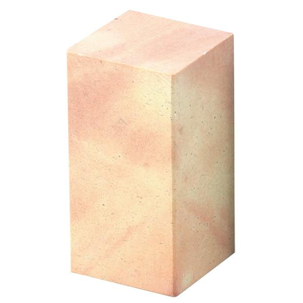 柔らかすぎず、硬すぎない彫り心地のよい印材！柔らかすぎず、硬すぎない彫り心地のよい印材です。紙に包まれた印材のみでお届けします。注意事項※天然石のため色、柄、サイズに多少のバラつきがあります。※色、模様は選べません。商品サイズ：25×25×...