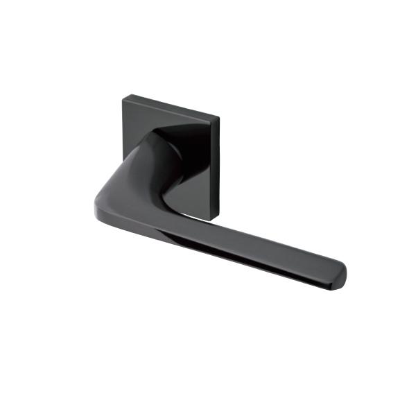 材質：亜鉛バックセット：51mm扉厚：33〜42mmファンクション：空錠ケース：231N2　232※黒ニッケル＋サテンブラックの化粧座は黒ニッケルです。箱の場合の入数：1