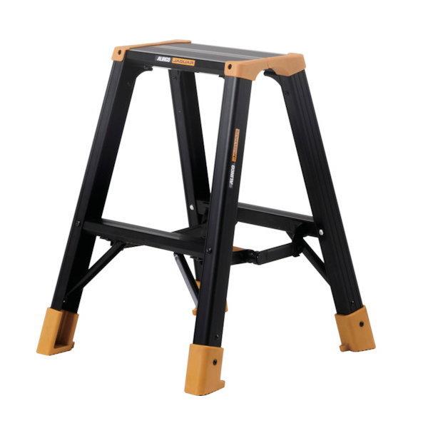 簡単操作　片手でバーを持ち上げるだけで楽々収納　楕円形状のバーは手の負担の軽減を実現　持運び時のガチャガチャ音も軽減し運搬時のストレスを和らげます。洗練されたフォルム　握りやすいフレームライン　天板サイトカバーは柔らかなラインのため安定して...