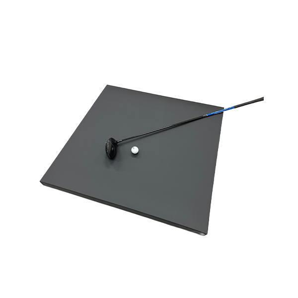 シミュレーションゴルフ・室内ゴルフ練習場に必須！ゴルフボールの跳ね返りを軽減し、壁を保護します。緩衝空間を抑えスイングスペースを広く取れます。高級感のあるPVCレザーでインテリア性があります。１枚（90×90cm）2.4kgの軽量設計サイズ...