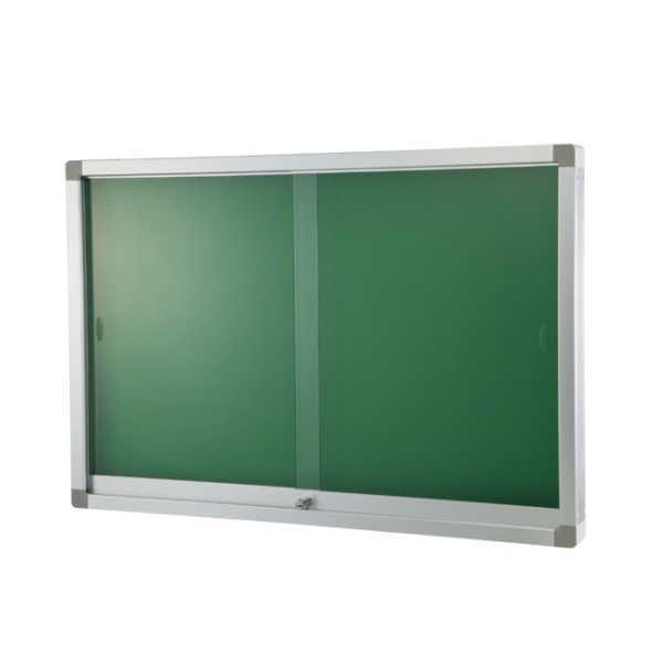 壁付型の省スペースタイプ（薄型）軒下など半屋外への設置可能掲示板の仕上方法をご指示下さい。特注（ピンマグ）は別途お見積りです。材質：本体／アルミ押出型材　引戸／透明アクリル5.0mm寸法：H627×W927×D60mm色：シルバー仕上げ：本...