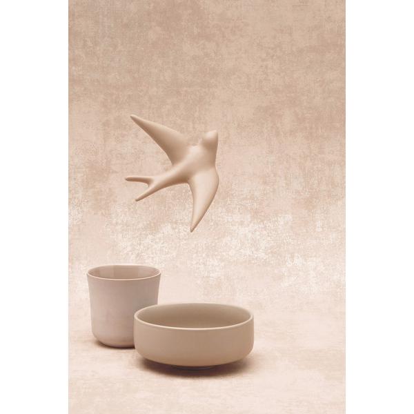 品番：STNE80834174品目：壁紙規格：53cm×10m巻リピート：64cmステップ柄材質：不織布防火性能：不燃シックハウス基準：F☆☆☆☆有効期限：〜2025年12月31日コレクション名：ESPOIR+在庫場所：国内在庫品ブランド：...