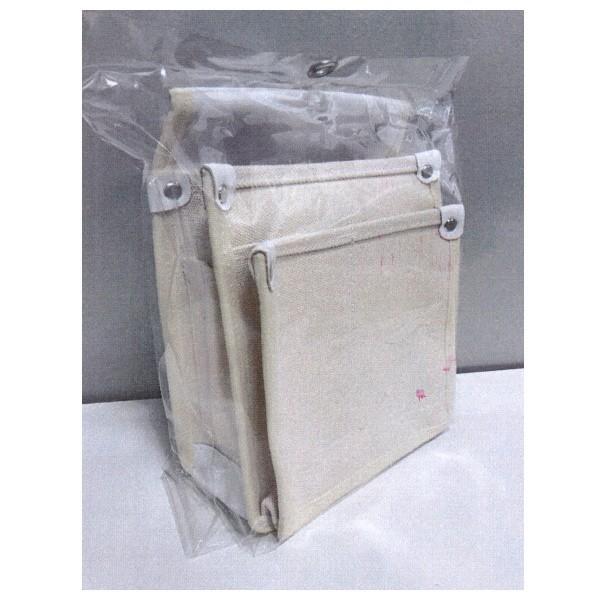 普通バージョン今までと同じタイプの2段式腰袋内側にポケットがないシンプル構造本体：帆布リベット：スチール