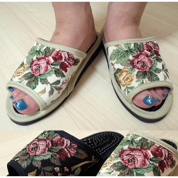 健康スリッパ　高級なゴブラン織り安心に日本製です裏材は丈夫なEVA素材サイズはフリーサイズ　外寸約24.5cm（画像のスタッフの足のサイズは22.5cm）