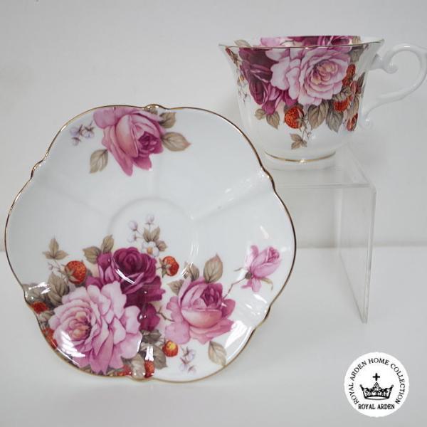 ROYAL ARDENの歴史は1815年にMR.JOHN ARDENが英国で小さな工房を作ったことにより始まります。三代続いたこの工房も時代の流れの中1905年に閉鎖されますが、1952年に現在のM/S.CHASE（CHARACTERS＆A...