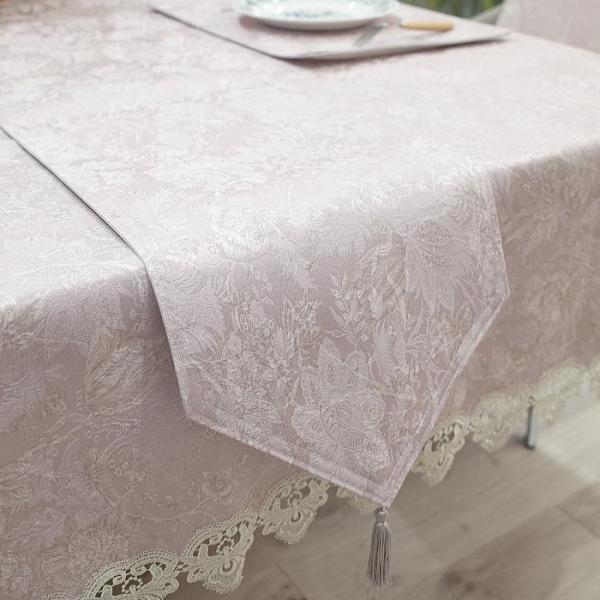 商品説明商品名 撥水ジャガード織　テーブルランナー　アメジスト生産国 中国製　　 生地部分：綿60％ポリエステル40％機能 撥水加工商品説明 立体感のある厚地のジャガード織りにクラッシックなプリントをデザインダイニングをクラシカルにコーディ...