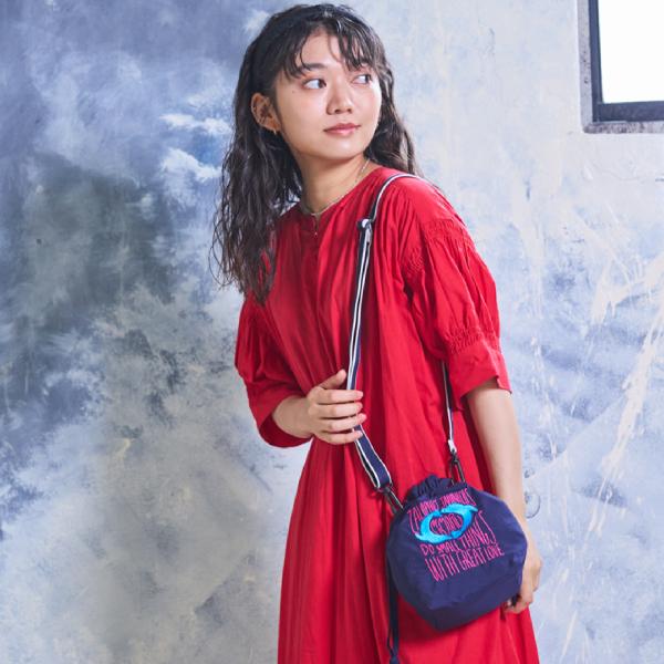 スペック■サイズ：約 横22cm×縦22cm×マチ12cm■重量：約 105ｇ■素材：表地 ナイロン100% 裏地ポリエステル100%■付属品：ショルダーベルト■原産国：中国■お手入れ情報：洗濯不可■使用するときの注意点：バッグ・洗濯　取り...