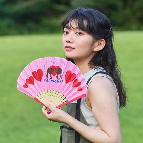 スペック■サイズ：約 横29cm×縦22cm×厚み2cm■重量：約40ｇ■素材：扇面 綿100% 扇骨 竹■原産国：中国■使用するときの注意点：扇子　取り扱い上の注意表記有【カトコアについて】KATOKOAは、毎日の暮らしを、たのしく・快適...