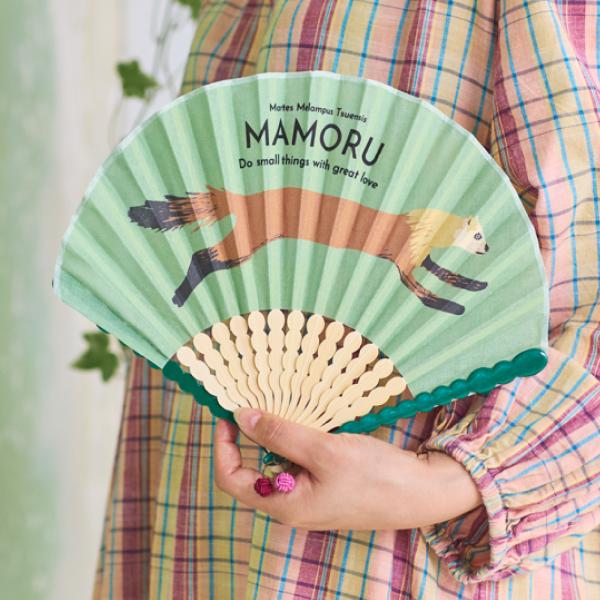 スペック■サイズ：約 横29cm×縦22cm×厚み2cm■重量：約40ｇ■素材：扇面 綿100% 扇骨 竹■原産国：中国■使用するときの注意点：扇子　取り扱い上の注意表記有【カトコアについて】KATOKOAは、毎日の暮らしを、たのしく・快適...