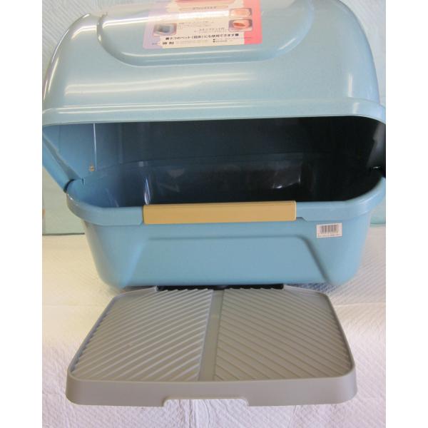 伸和 ベッドにもなる猫トイレ "キャットレット 2000” ブルー☆衛生に配慮した抗菌加工！・猫さんが使いやすい横型タイプ。・広々としたネコベッドとしても利用できます。・入り口に猫さんの足に付いた砂を受ける「ステップ・マット」付き。・入り口...