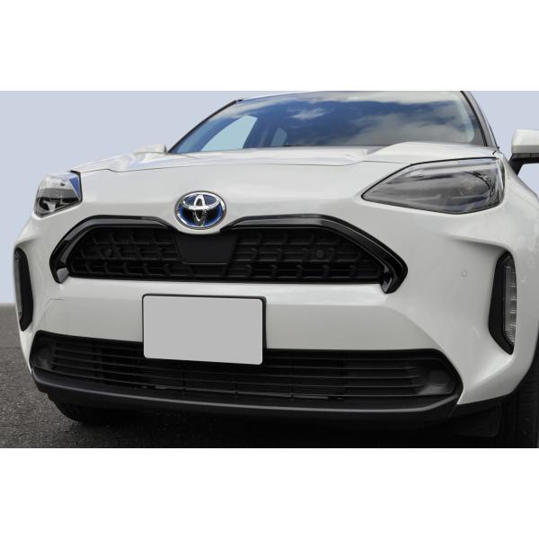 ※商品間違い防止の為、ご購入の際に『車検証』に記載してあります【車体番号】をご要望欄に入力してください。『車種』ヤリスクロス『メッキ色』ピアノブラック/マットブラック/ブラック/ゴールド/ブルー/レッド『ＳＥＴ内容』ガーニッシュ×２『材質』...