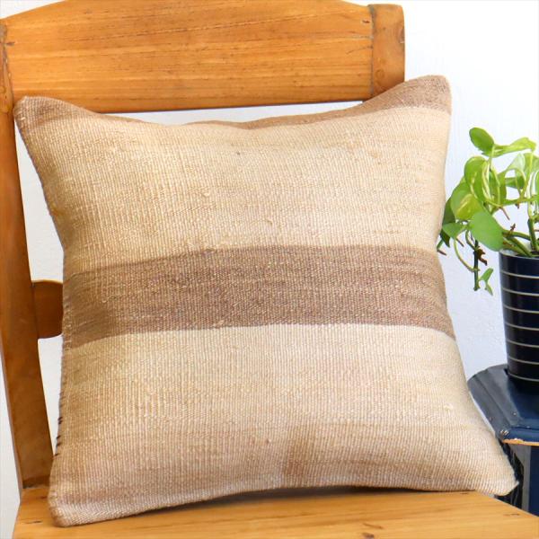 商品番号：　m25193 サイズ　：　40x40cm キリムの産地　：　アンタルヤ(Antalya)  素　材　：　ウール（表）/コットン（裏） 裏面の色：　ベージュ  <Key：クッションカバー40cm, 40×40cm, オールド...