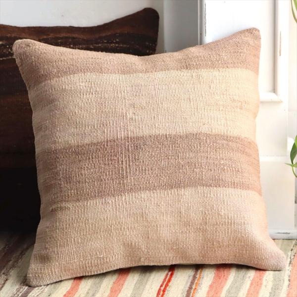 商品番号：　m25200 サイズ　：　40x40cm キリムの産地　：　アンタルヤ(Antalya)  素　材　：　ウール（表）/コットン（裏） 裏面の色：　ベージュ  <Key：クッションカバー40cm, 40×40cm, オールド...