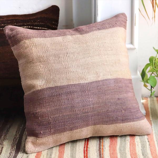 商品番号：　m25207 サイズ　：　40x40cm キリムの産地　：　アンタルヤ(Antalya)  素　材　：　ウール（表）/コットン（裏） 裏面の色：　ベージュ  <Key：クッションカバー40cm, 40×40cm, オールド...