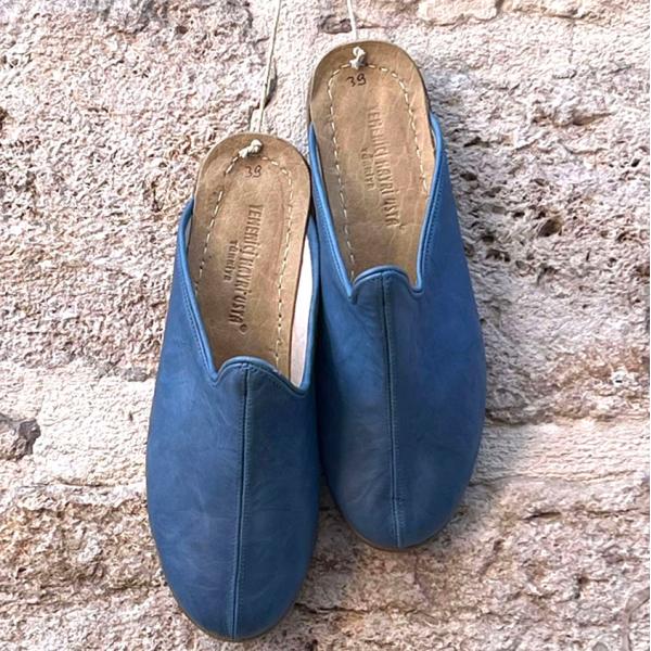 商品番号： st003-tur39 サイズ　： 24.5cm/EU39 重　量　： 400g 材　質　： アッパー：牛革/ソール：水牛革 産　地　： トルコ <Key：スリッパ ルームシューズ room's ルームズ 来客用 秋用 冬...
