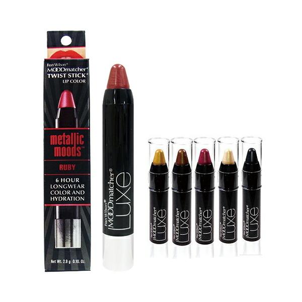 ロングセラーのムードマッチャーから、くり出しタイプのLuxeが登場!●色落ちしにくく、カップに色がつきにくい●アロエベラ葉エキス配合で唇もしっとり仕上がります。COLORオニキス ‥ 深みのあるマゼンタに変化カッパー ‥ チョコレートピンク...