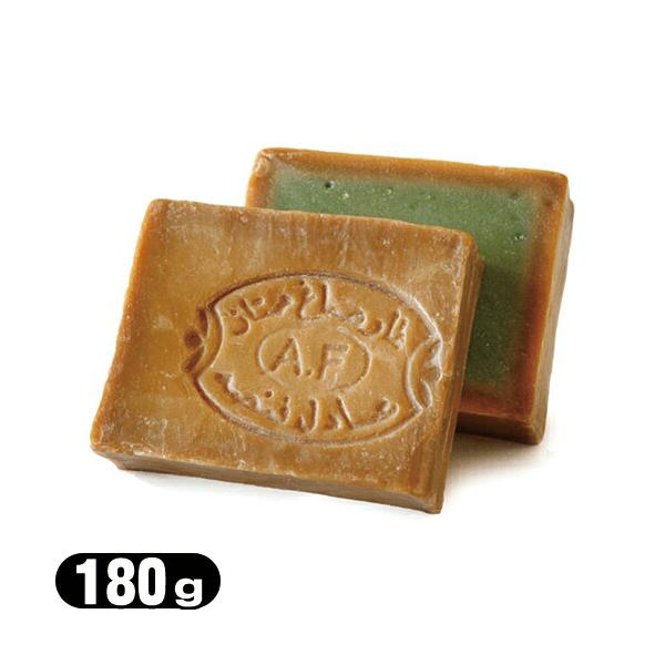 ローレルオイルを贅沢に使用しました。    さっぱりとした爽快感のある洗い上がりで体臭を抑えます。    洗髪ではフケ、かゆみを抑える効果もあります。    ウッディな香りで森林浴をしたかのようです。    オイリーなお肌の方、汗をかく時期...