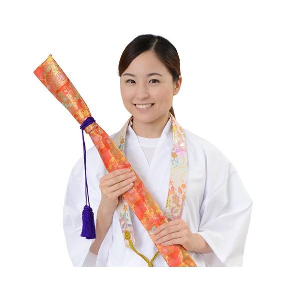 金剛杖を収納するための袋です。金剛杖がすっぽりと収まる長寸サイズ。杖カバーをしたまま収納できます。杖を使わない移動の時や、ご自宅で保管される際に、金剛杖をこの杖袋に入れて大事に取り扱っていただけます。※杖袋の金襴の柄は、写真とは異なる場合が...