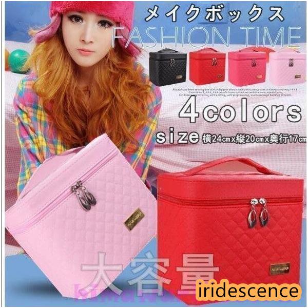 コスメボックス　シンプルなデザインのメイク収納ボックスです。深さがあるのでたくさん収納できます。鏡とトレイがついているのでメイクもしやすいです！バニティタイプで持ち運びも容易にできる為、旅行などへもそのまま持っていけます。また、プレゼントに...