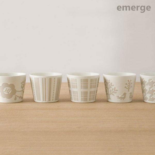 【商品情報】emerge(エマージュ)emergeとは、「現れる」という意味。再生土［Re50］ならではの独特の風合いを大切に、釉薬の間から素のままの生地が現れてくる技法を用いました。いろんな国のテキスタイルからヒントを得たパターンはどこか...