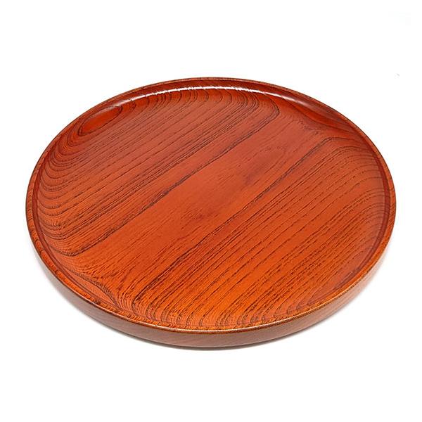 小田原の伝統工芸品である仁取盆。高級材本欅の一枚板をくり抜いて作られ、美しい木目を持つお盆です。縁が少しだけ反り上がった形状で使いやすく、余裕のある大きさなので日常使いはもちろん、来客の際にも大変便利です。また、欅材はとても堅く強いのが特徴...