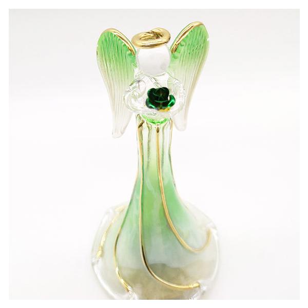 すらっと伸びたシルエットが美しいガラス天使オルゴール。底面についている円盤の巻き鍵を回すと、オルゴールの音色が流れ、曲に合わせて天使が回転します。【曲目】エリーゼのために曲目の変更は出来ません。サイズ / 約直径60×高さ125mm素材 /...