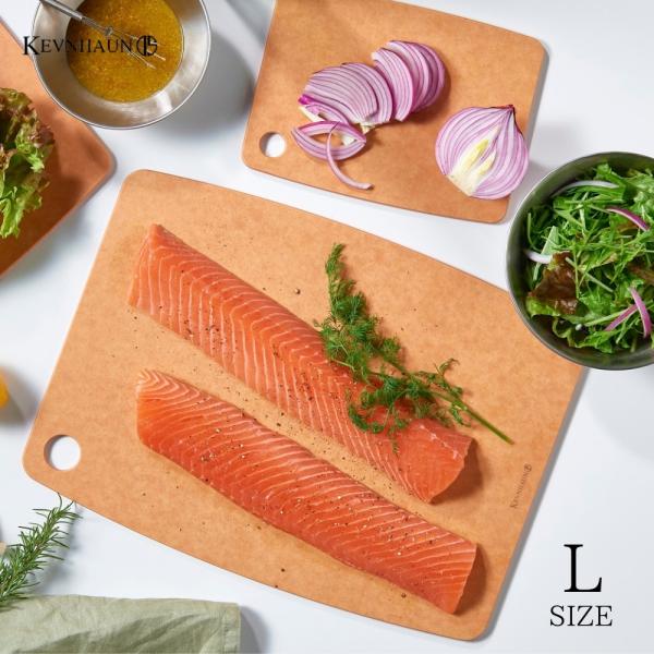 商品名: KEVNHAUN ケヴンハウン ウッドファイバーカッティングボード KDS.4617 ナチュラル Lサイズ 食洗機対応 天然木繊維 両面溝付き 耐久性 プレート アウトドア まな板-商品説明-KEVNHAUN ケヴンハウン ウッド...