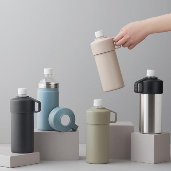 STOS ストス ペットボトル クーラーケース 保冷 ペットボトル シンプル アウトドア ペットボトルホルダーステンレス製の真空二重構造により、温度や風味をキープします。ペットボトルごと入れて使用するので、ボトル自体を毎日洗う必要がありませ...