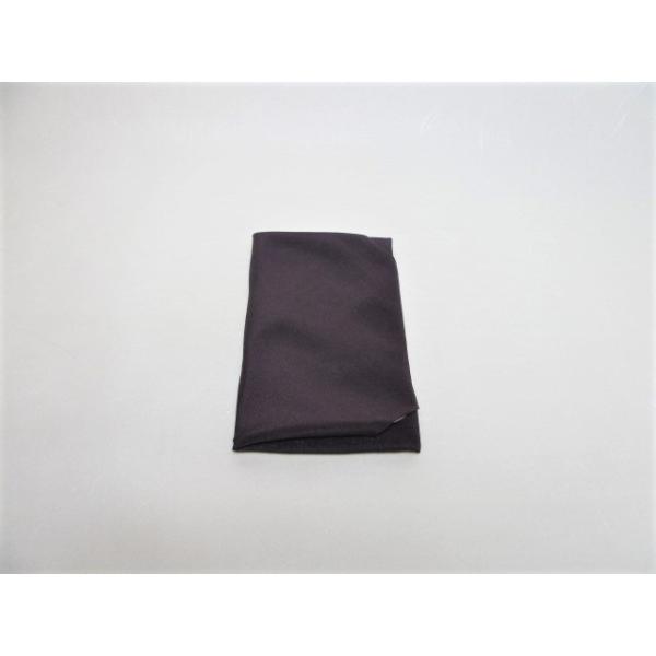 正統派のふくさになります。台の色を変えて慶事（赤）、弔事（グレー）と使い分けができます。保管に便利な化粧箱付き。　【商品の仕様】　◆サイズ（ｍｍ）本体：縦３３０×横３３０　　   台：縦１２０×横９０　   箱：縦２０５×横１３５×高２０　...