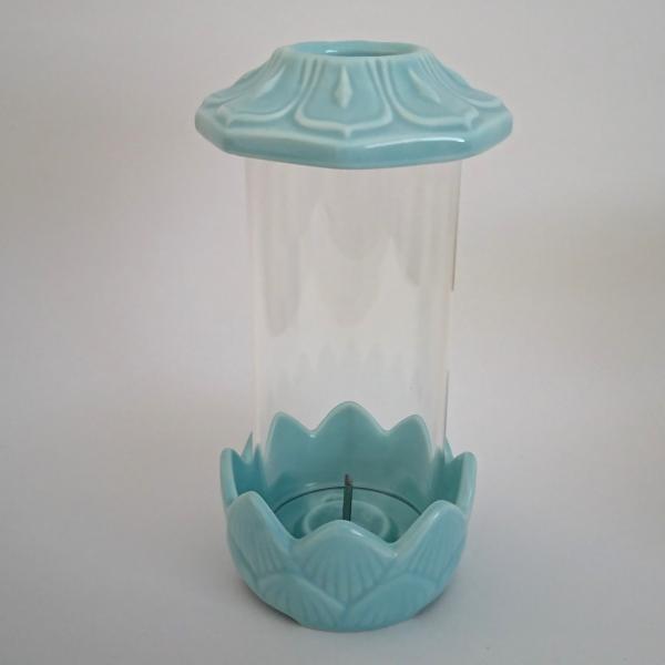 「商品情報」お墓用のろうそく立て　光明燈(大)青磁「主な仕様」土台・蓋は陶器製：外寸：約165 (高) × 約87 (最大幅)ミリ　台の外径約81ミリホヤはガラス製：136（高）×54（内径）