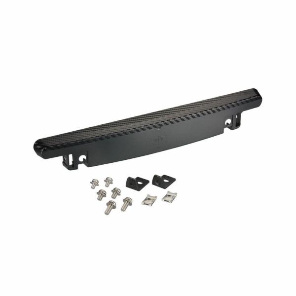 ●カーボンルックナンバースティ●TOP面のキャラクターラインがカーボン柄の美しさを強調します。●取付け面がR1500の曲面で、ボディラインと融合します。●下向き角度5°~10°で調整可能。●ボルトはすべてサビにくいステンレス製。製品サイズ ...