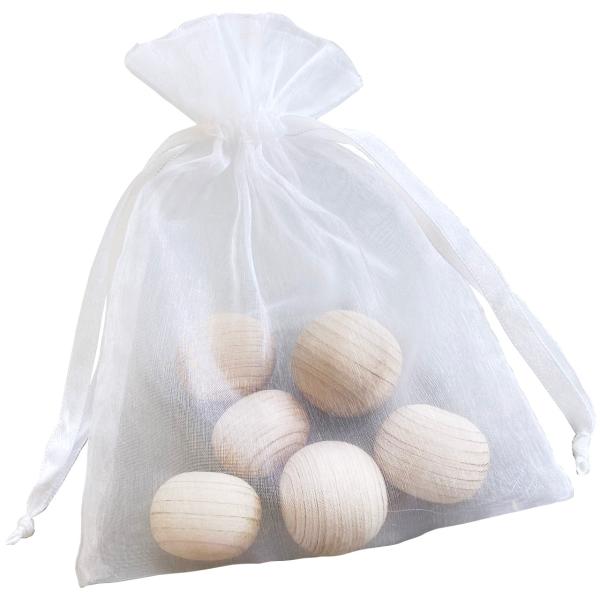 【特長】国産ひのき（無塗装、無薬品の完全無垢材 ）100%のアロマボール。ひのきオイルを数滴垂らしたり、バスタブに浮かべたり、リラックスタイムをお楽しみください。【用途】・ひのきオイルを数滴垂らして・バスタブに浮かべて・乾燥させて手足のマッ...