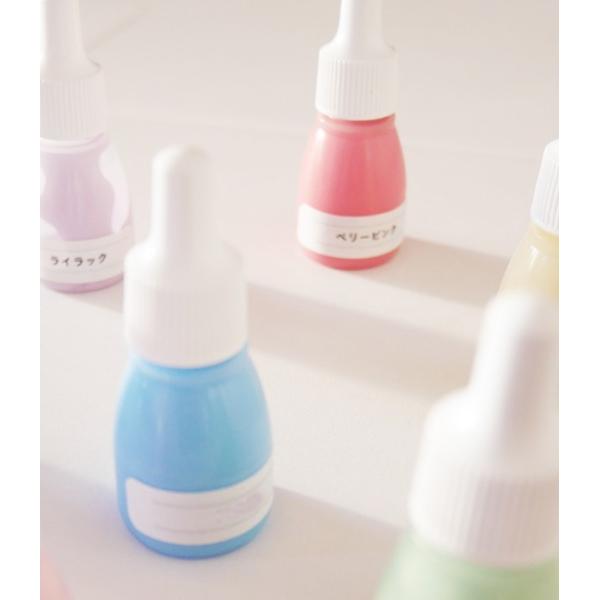 こちらの商品は受注生産となりますので、出荷まで2日ほどかかります。（土、日、祝日を除く）【特長】●ペンキを買う前に色の確認、試し塗りをしたい方。●壁の補修をしたい方。●壁に絵を描きたい方。★ホルムアルデヒド放散量が基準以下でF★★★★相当（...