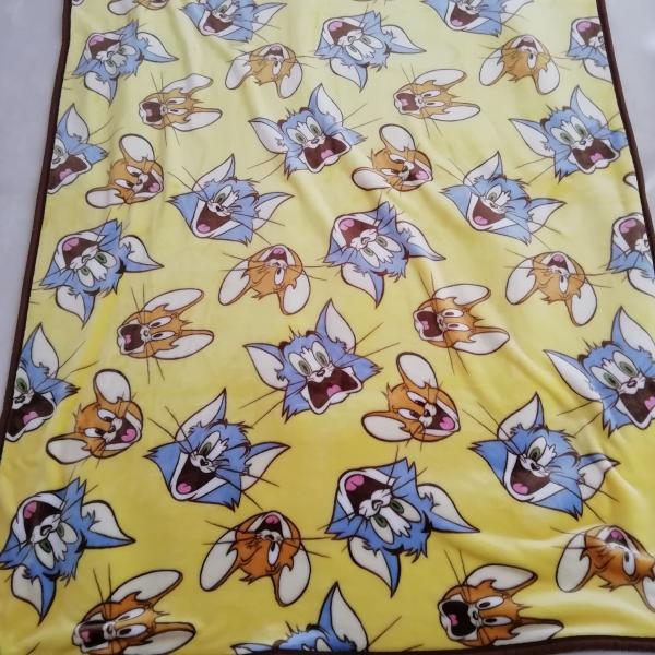 かわいいあったかポリエステルマイヤーシングル毛布です。素材はポリエステル100％。一重なので軽くてしなやか。ご家庭で洗濯OK【サイズ】140cm×200cm【品質】毛羽部分ポリエステル100％乾きが早く、しわになりにくく耐久性に優れています...