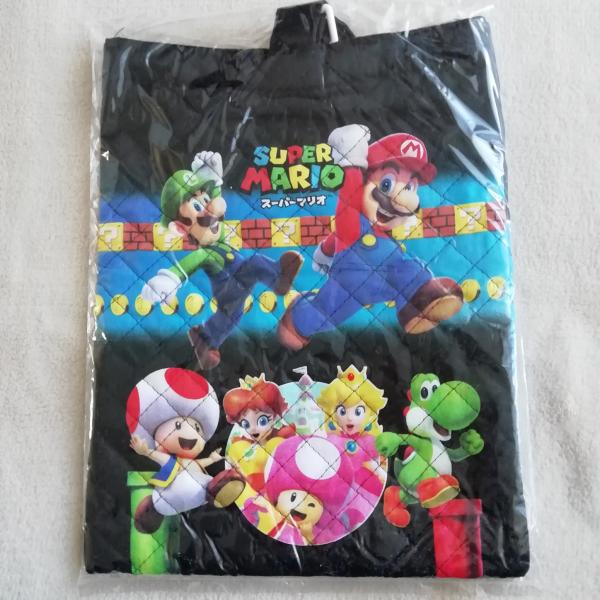 スーパーマリオのシューズケースキルト加工なのでソフトな手触りで丈夫な仕上がり！体育館シューズや上履きを入れるのにちょうどいい■サイズ：210×280mm