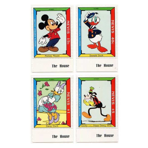 ミッキー＆ドナルド＆デイジー＆グーフィー切手4枚（フォトアルバム）発行国Nevis1992年発行未使用A4クリアファイルに収まる台紙にファイルされているためそのままお送りします。