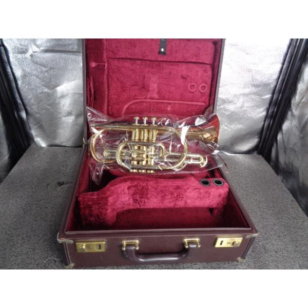 ベッソン　コルネット　ソベリン　BE-928-1柔らかでかつパワーを持った響きを備える人気のモデル。 ソロでも存在感十分の響き、ラッカー仕上げです。楽器の状態は、大きなへこみ、大きな傷はありません。多少の擦れはあるかもしれませんが状態は良好...