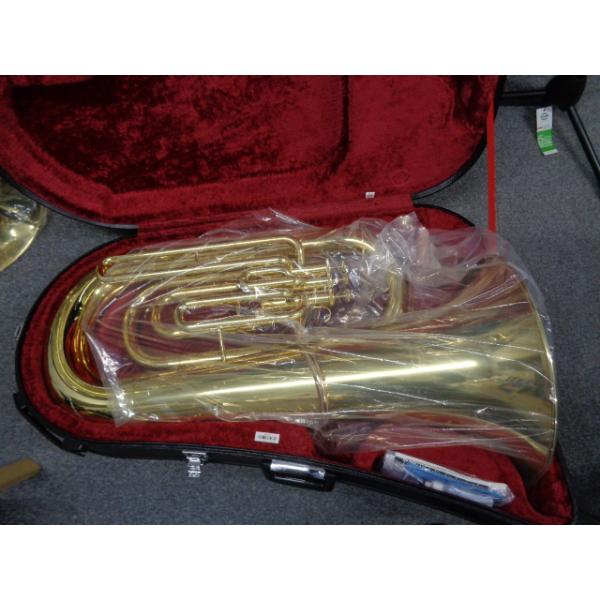 ヤマハのEｂチューバ　YEB-201新品同様品が入荷しました。ブリリアントで艶のある音色を受け継いだYEB-201。YEB-201は、3ピストン・モデル。上級モデルの設計思想をそっくり受け継いだ、ブリリアントで艶のある音色が特長です。希望小...