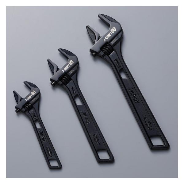 お客様の信頼にこたえる為、品質に一切妥協なく「日本を代表する工具」を目指して発売したJ-CRAFTシリーズ。そこにデザイン的なかっこ良さと、現状に満足せず、百（完璧）を追い求め続ける理念を新たに兼ね備えたシリーズが、「J-CRAFT99」シ...