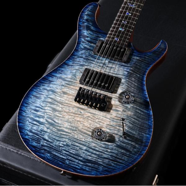 Private Stock Brazilian #11172 Custom 24 Indigo Fadeが御茶ノ水本店に入荷!【ボディ・ネック・指板】ボディトップには、繊細かつ立体感に富んだ杢目が美しく浮かび上がる「カーリー・メイプル」を採...