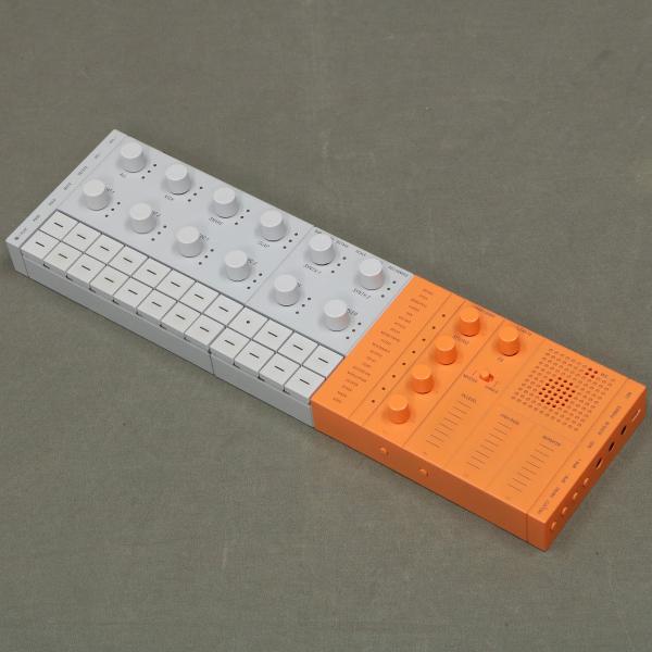 ※店頭展示品のため多少の使用感、細かな傷がございます。付属品完備。メーカー保証1年ございます。