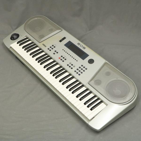 小室哲哉プロデュース簡単な操作でハイクオリティな音楽制作が楽しめるワークステーションです。サウンドやパターン、洗練のボディデザイン、美しいシャンパンシルバーのカラーリングまで小室哲哉がディレクション。スーパープロデューサーの頭脳を凝縮した最...