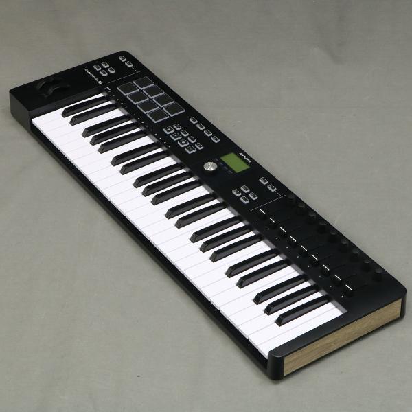 ARTURIA/KEYLAB ESSENTIAL 49 MK3が中古で入荷しました！※ソフトウェア/ユーザー登録等は保証対象外となります。 ※現状でのお渡しとなります。  ■商品ランク:B+：多少傷はあるが通常使用する用途において問題なし■...