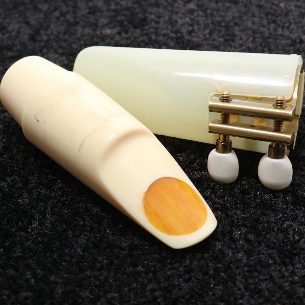 ※こちらの商品は現物1点限りでございます。※店頭及び、複数のモールに掲載されているため、販売状況・在庫状況にはタイムラグがあり、リアルタイムではございません。その為、ご注文時に既に売却済となっている可能性がございます。誠に申し訳ございません...