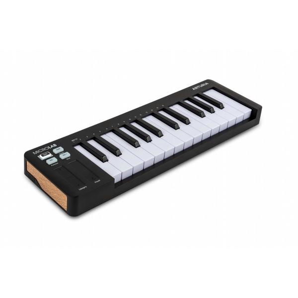 どこでも気軽に音楽制作！MicroLab mk3で創造力を解き放とう！MicroLab mk3 は、妥協のない品質を誇る超コンパクトなMIDIコントローラーです。クラス最高峰のキータッチ、頑丈なボディ、そして最新のUSB-C接続で、どんな場...