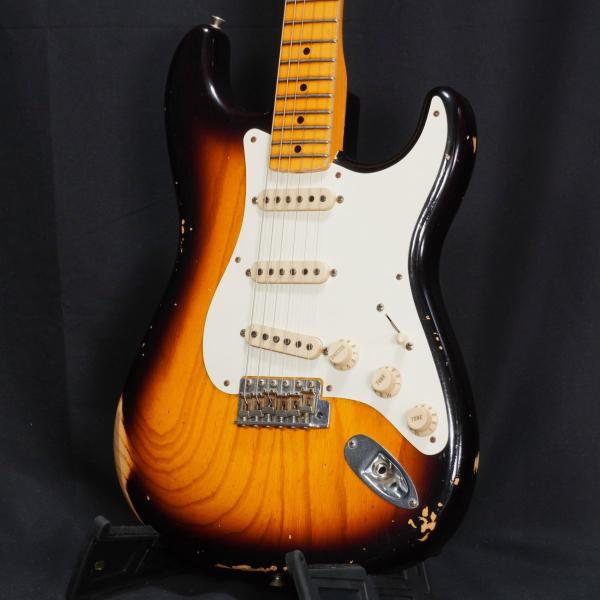 Fender Custom Shop 1957 Stratocaster Relic 2Tone Sunburst -2018-ボディは、2ピースのアッシュネックは、クォーターソーンで木取りされた上質なメイプルネックネックシェイプは、57 ...